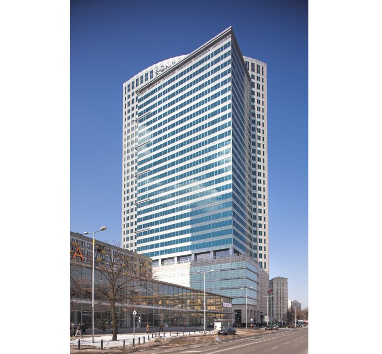 Warsaw Financial Center welcomes new tenants - Transactions : e-biurowce.pl